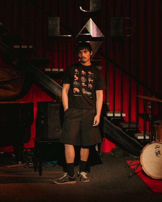 Black Chair T-shirt – Mutimer