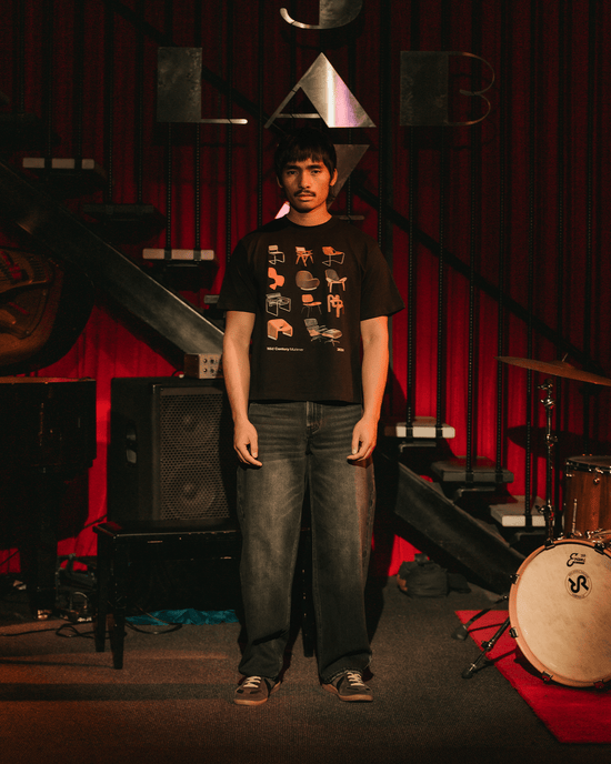 Black Chair T-shirt – Mutimer